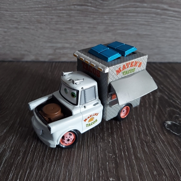Disney | Toys | Disney Pixar Cars 2 Taco Truck Mater Disney Pixar ...